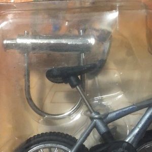 Toys | New Flick Trix Spin Master Series 1 1999 Finger Bikes Mongoose ...